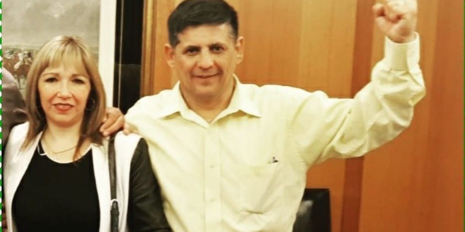 SIETE VECES CON EL PUÑO EN ALTO – Vamos a la Hipica